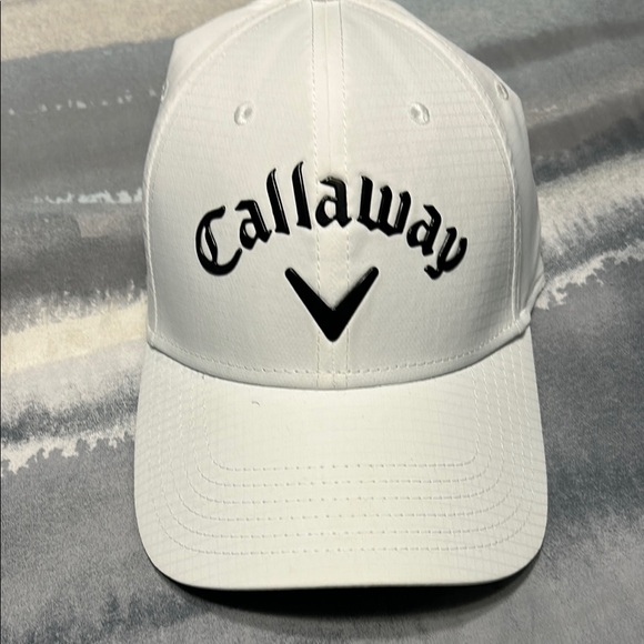 Callaway | Accessories | Callaway White Cap With Black Logo | Poshmark